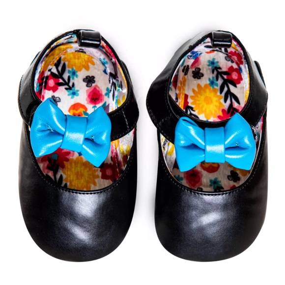 Disney | Shoes | Disney Alice In Wonderland Baby Shoes | Poshmark